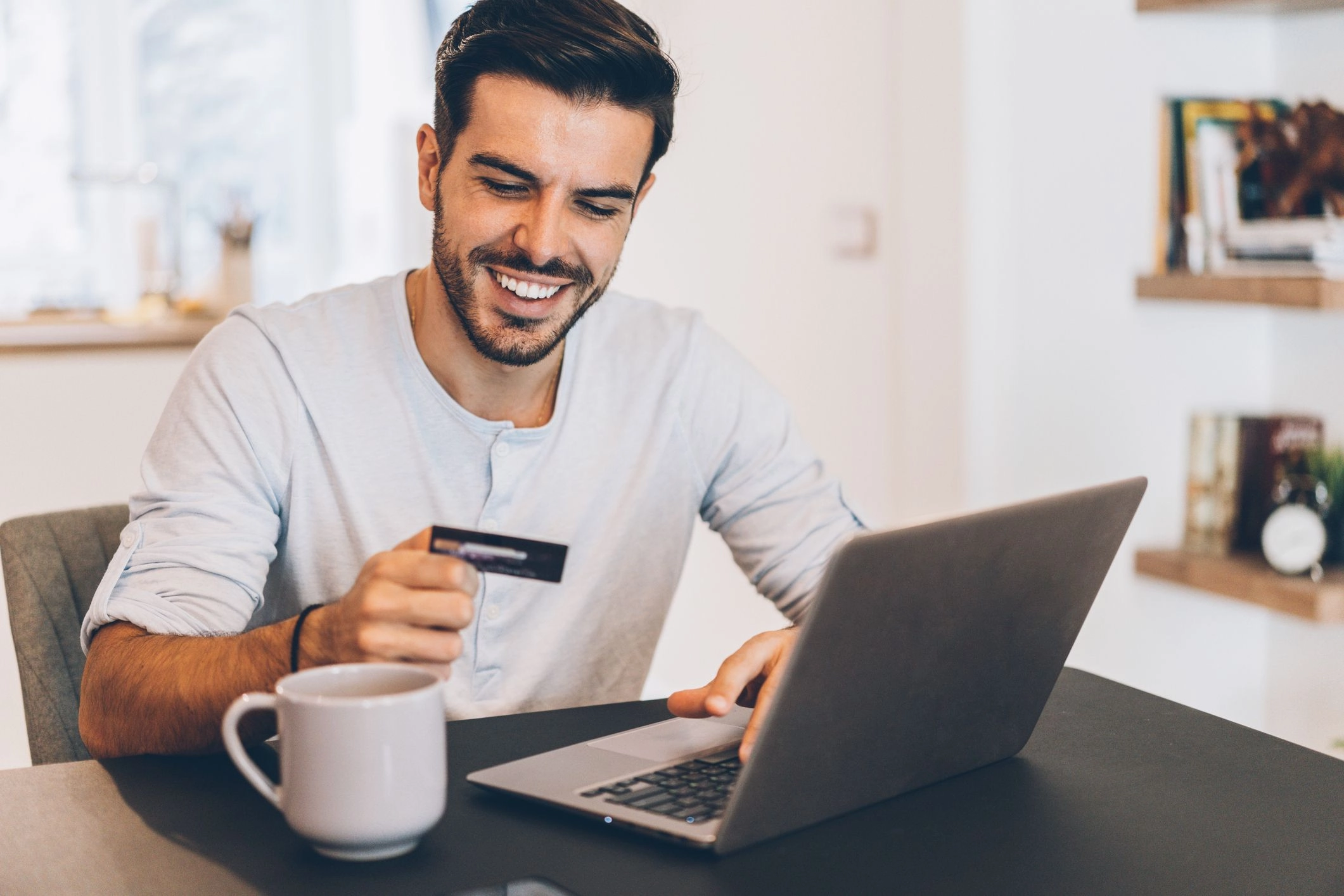 These credit cards offer bonus points or cash back on streaming services