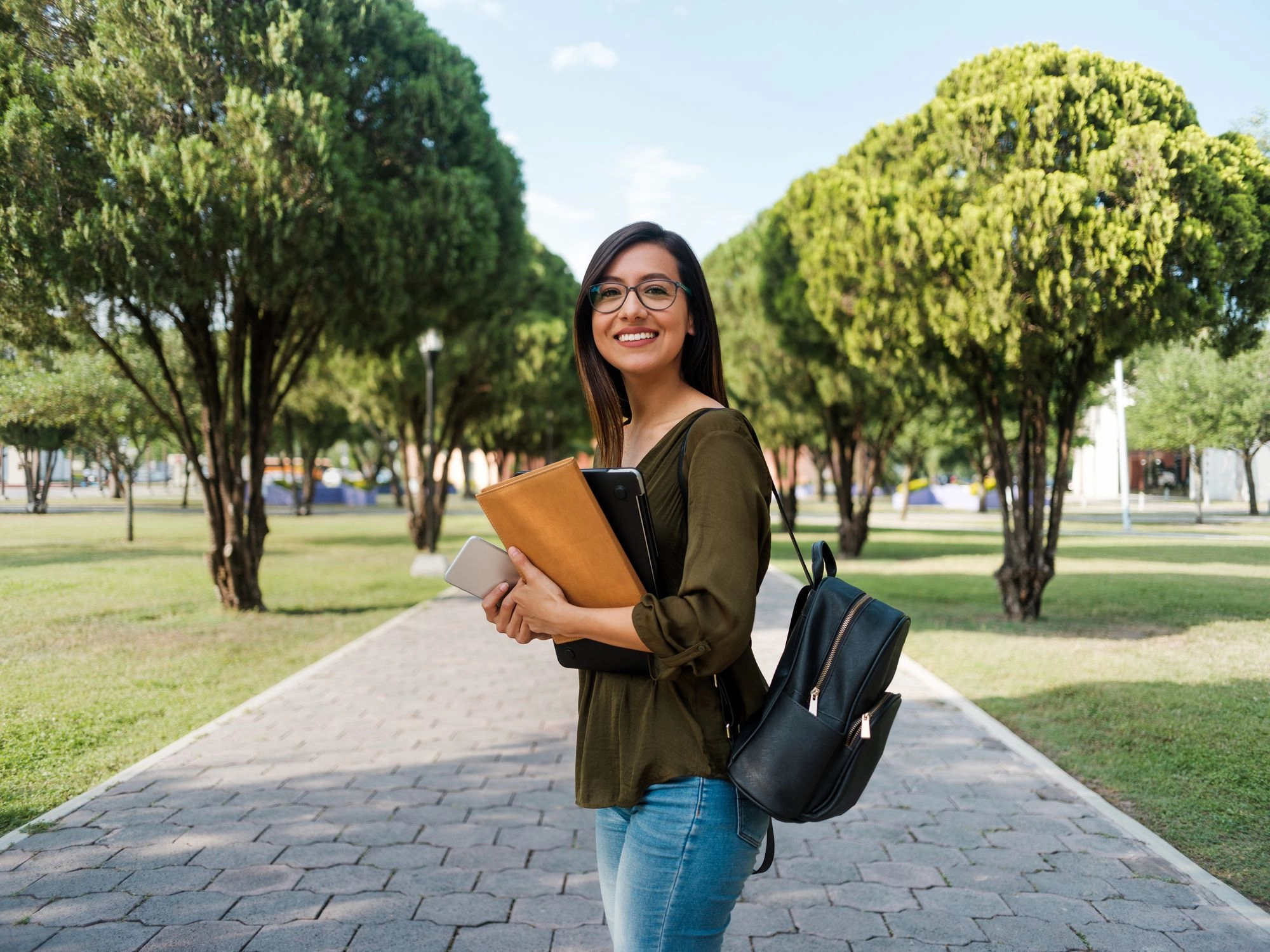 What happens to your student loan if you transfer schools?